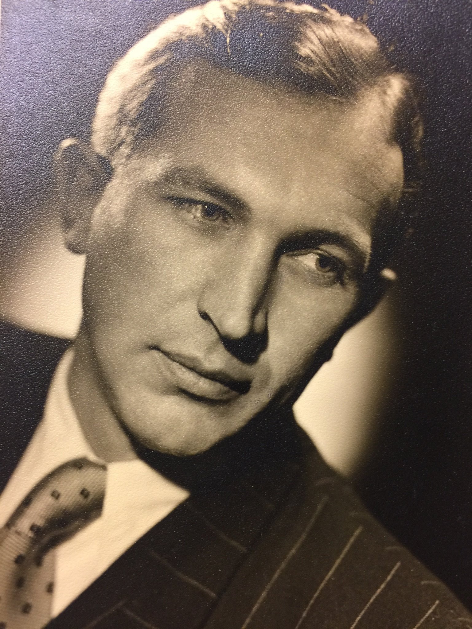 Rex Douglas's Instagram, Twitter & Facebook on IDCrawl