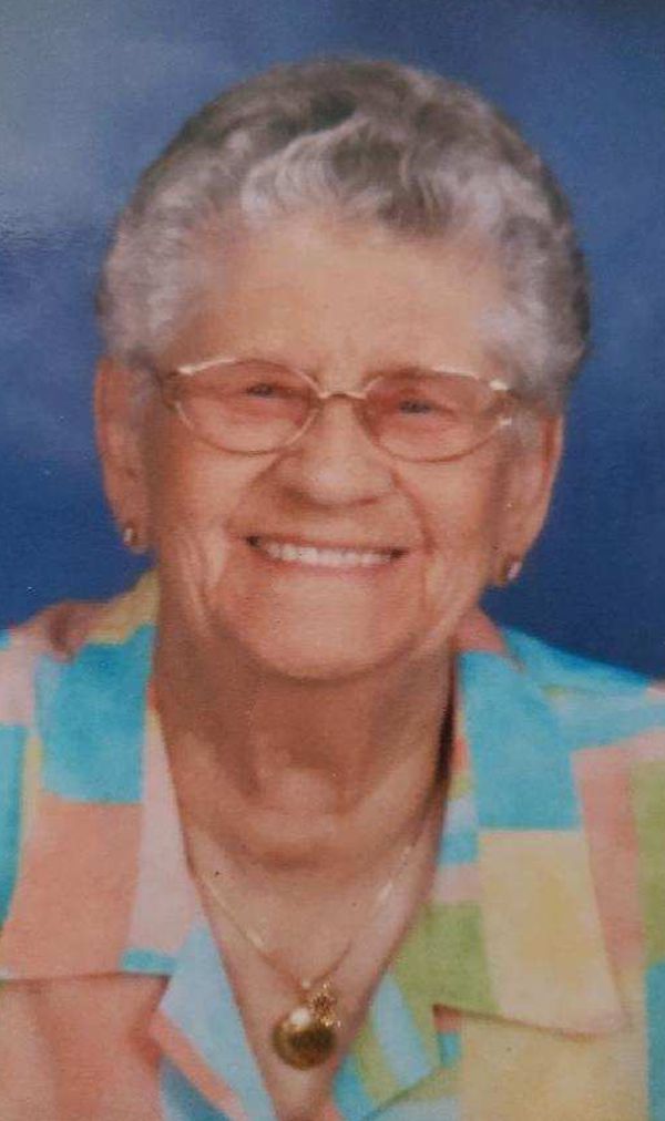 Julie Hightower's Instagram, Twitter & Facebook on IDCrawl